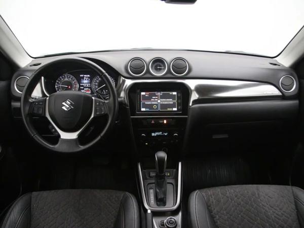 Suzuki Vitara 2021 Viļņa, ar dzinēja tilpumu 1.40 L un nobraukumu 107 tūkst. km par 17499 €, foto 2 vietnē AUTOMOTO.COM.LV