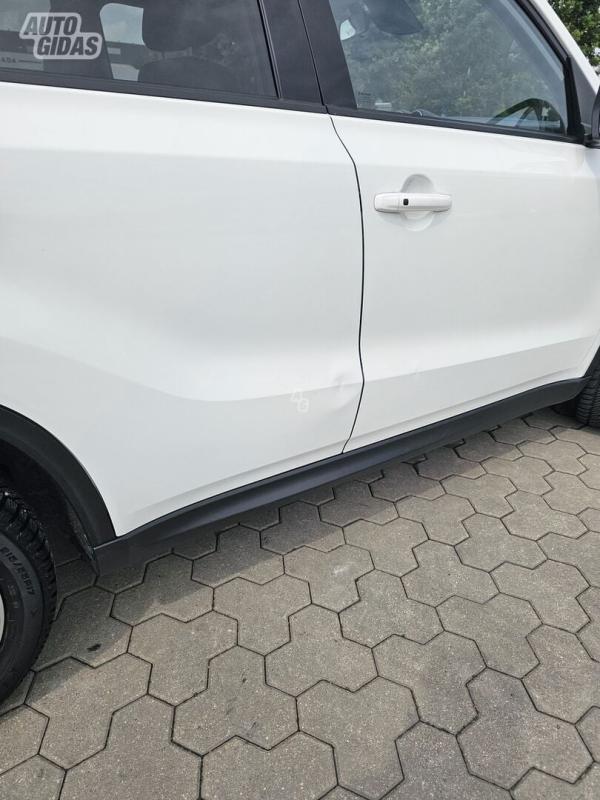 Suzuki Vitara 2021 in Vilnius, with an engine capacity of 1.40 L and mileage of 74 thousand km for 17500 €, photo 5 on AUTOMOTO.COM.LV