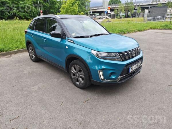 Suzuki Vitara 2022 Rīga, ar dzinēja tilpumu 1.40 L un nobraukumu 32 tūkst. km par 16950 €, foto 2 vietnē AUTOMOTO.COM.LV