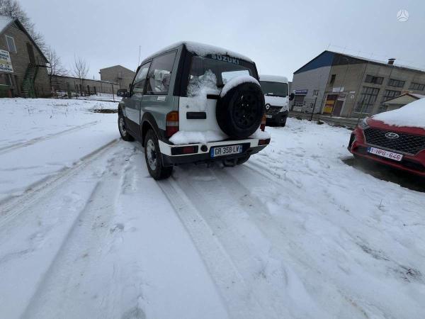 Zaļš Suzuki Vitara 1991 Tauragė, ar dzinēja tilpumu 1.59 L un nobraukumu 222 tūkst. km par 2100 €, foto 7 vietnē AUTOMOTO.COM.LV