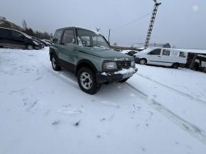 Green Suzuki Vitara 1991 in Taurage, with an engine capacity of 1.59 L and mileage of 222 thousand km for 2000 €, photo 3 on AUTOMOTO.COM.LV