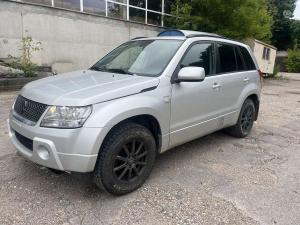 Pelēks Suzuki Vitara 2006 Viļņa, ar dzinēja tilpumu 1.91 L un nobraukumu 340 tūkst. km par 2000 €, foto 3 vietnē AUTOMOTO.COM.LV