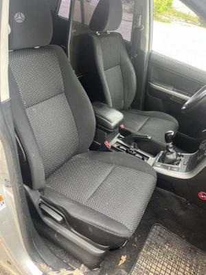 Pelēks Suzuki Vitara 2006 Viļņa, ar dzinēja tilpumu 1.91 L un nobraukumu 340 tūkst. km par 2000 €, foto 7 vietnē AUTOMOTO.COM.LV