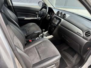 Pelēks Suzuki Vitara 2015 Šauļi, ar dzinēja tilpumu 1.60 L un nobraukumu 240 tūkst. km par 7400 €, foto 10 vietnē AUTOMOTO.COM.LV