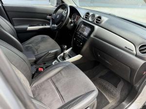 Pelēks Suzuki Vitara 2015 Šauļi, ar dzinēja tilpumu 1.60 L un nobraukumu 240 tūkst. km par 7400 €, foto 11 vietnē AUTOMOTO.COM.LV