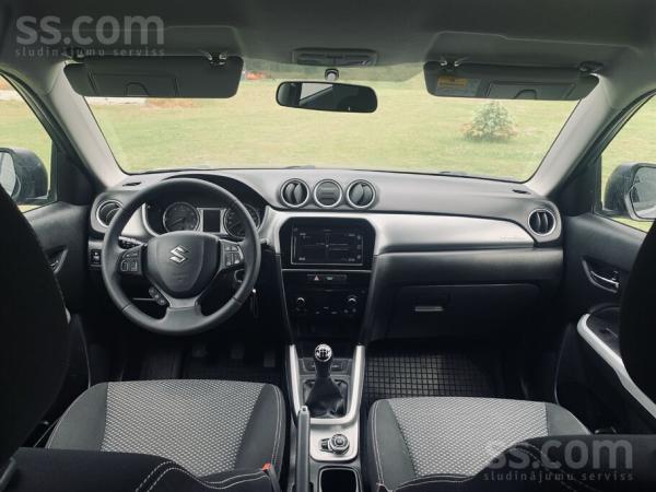 Grey Suzuki Vitara 2016 in Liepaja, with an engine capacity of 1.60 L and mileage of 172 thousand km for 11200 €, photo 8 on AUTOMOTO.COM.LV