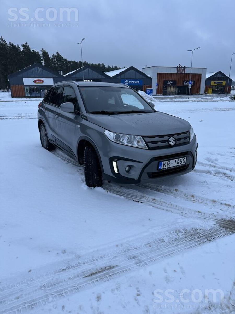 Pelēks Suzuki Vitara 2017 Rīga, ar dzinēja tilpumu 1.60 L un nobraukumu 129 tūkst. km par 11500 €, foto 1 vietnē AUTOMOTO.COM.LV