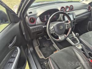 Pelēks Suzuki Vitara 2017 Liepāja, ar dzinēja tilpumu 1.40 L un nobraukumu 182 tūkst. km par 9900 €, foto 10 vietnē AUTOMOTO.COM.LV