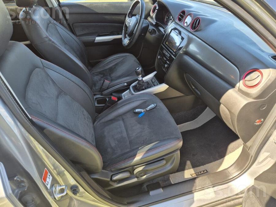 Pelēks Suzuki Vitara 2017 Liepāja, ar dzinēja tilpumu 1.40 L un nobraukumu 182 tūkst. km par 9900 €, foto 20 vietnē AUTOMOTO.COM.LV