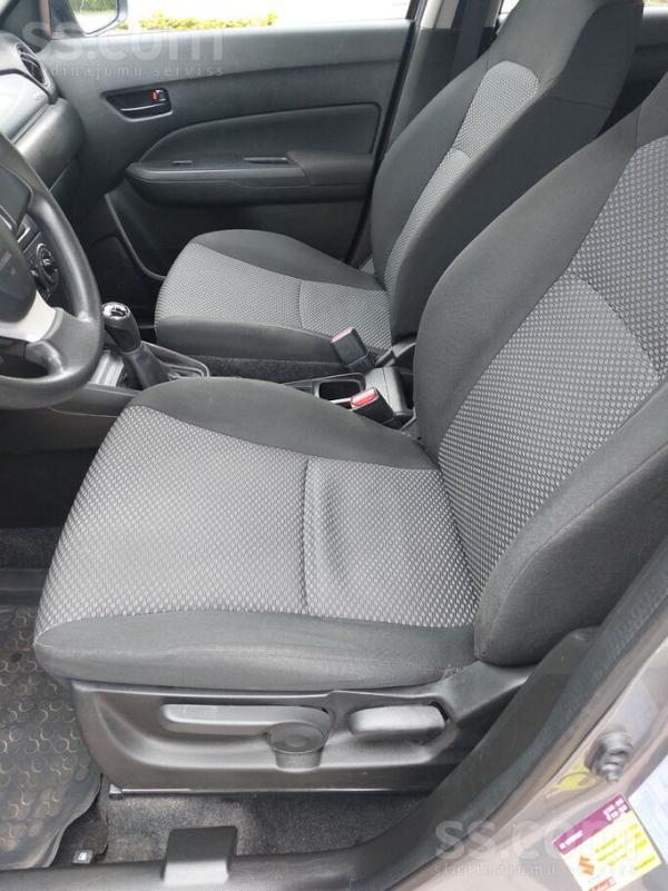 Grey Suzuki Vitara 2017 in Ventspils, with an engine capacity of 1.60 L and mileage of 211 thousand km for 8000 €, photo 7 on AUTOMOTO.COM.LV