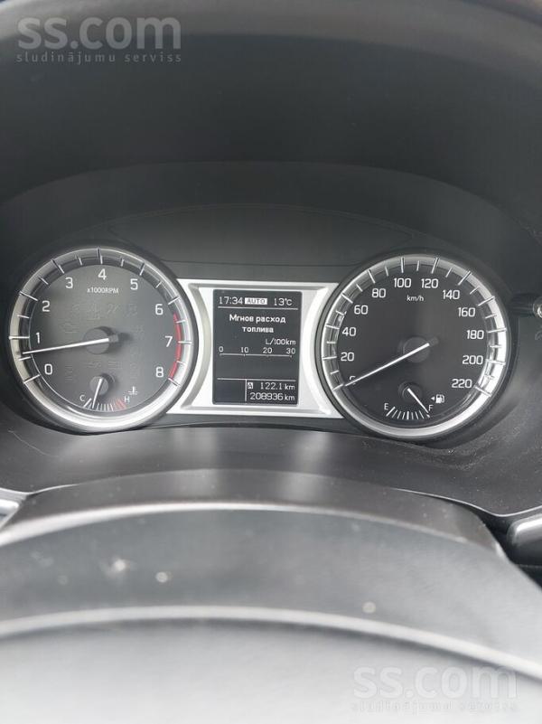 Grey Suzuki Vitara 2017 in Ventspils, with an engine capacity of 1.60 L and mileage of 211 thousand km for 8000 €, photo 8 on AUTOMOTO.COM.LV