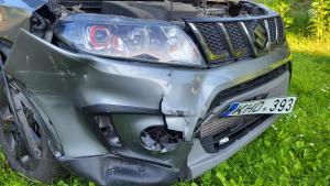 Pelēks Suzuki Vitara 2018 Viļņa, ar dzinēja tilpumu 1.37 L un nobraukumu 143 tūkst. km par 7000 €, foto 20 vietnē AUTOMOTO.COM.LV