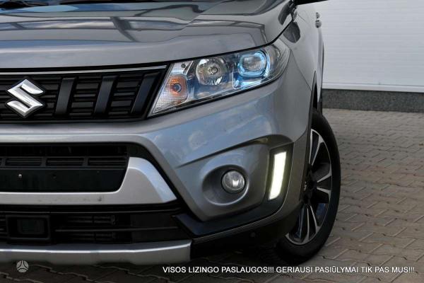 Suzuki Vitara 2018 in Kretinga on AUTOMOTO.COM.LV Grey Suzuki Vitara 2018 in Kretinga, with an engine capacity of 1.37 L and mileage of 238 thousand km for 11199 β¬, photo 6 on AUTOMOTO.COM.LV