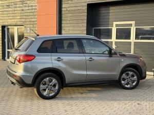 Grey Suzuki Vitara 2018 in Cesis, with an engine capacity of 1.60 L and mileage of 145 thousand km for 9950 €, photo 9 on AUTOMOTO.COM.LV