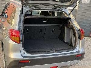 Grey Suzuki Vitara 2018 in Cesis, with an engine capacity of 1.60 L and mileage of 145 thousand km for 9950 €, photo 13 on AUTOMOTO.COM.LV