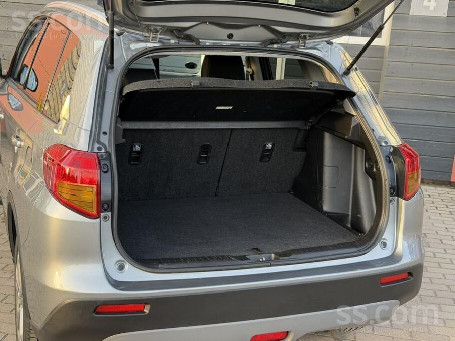 Grey Suzuki Vitara 2018 in Cesis, with an engine capacity of 1.60 L and mileage of 145 thousand km for 9950 €, photo 13 on AUTOMOTO.COM.LV