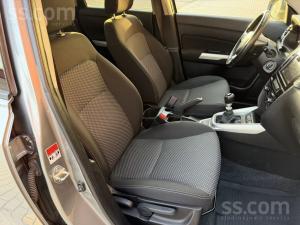 Grey Suzuki Vitara 2018 in Cesis, with an engine capacity of 1.60 L and mileage of 145 thousand km for 9950 €, photo 24 on AUTOMOTO.COM.LV