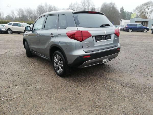 Pelēks Suzuki Vitara 2019 Utena, ar dzinēja tilpumu 1.00 L un nobraukumu 123 tūkst. km par 10900 €, foto 8 vietnē AUTOMOTO.COM.LV