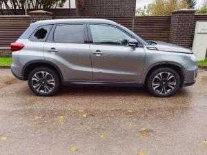 Grey Suzuki Vitara 2019 in Kaunas, with an engine capacity of 1.40 L and mileage of 200 thousand km for 6800 €, photo 2 on AUTOMOTO.COM.LV