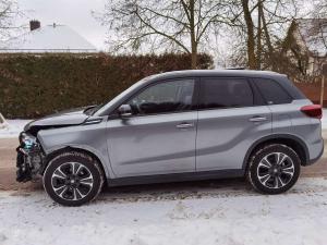 Grey Suzuki Vitara 2019 in Kaunas, with an engine capacity of 1.37 L and mileage of 200 thousand km for 6800 €, photo 6 on AUTOMOTO.COM.LV