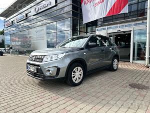 Grey Suzuki Vitara 2019 in Riga, with an engine capacity of 1.00 L and mileage of 65 thousand km for 9700 €, photo  on AUTOMOTO.COM.LV