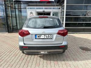 Grey Suzuki Vitara 2019 in Riga, with an engine capacity of 1.00 L and mileage of 65 thousand km for 9700 €, photo 6 on AUTOMOTO.COM.LV
