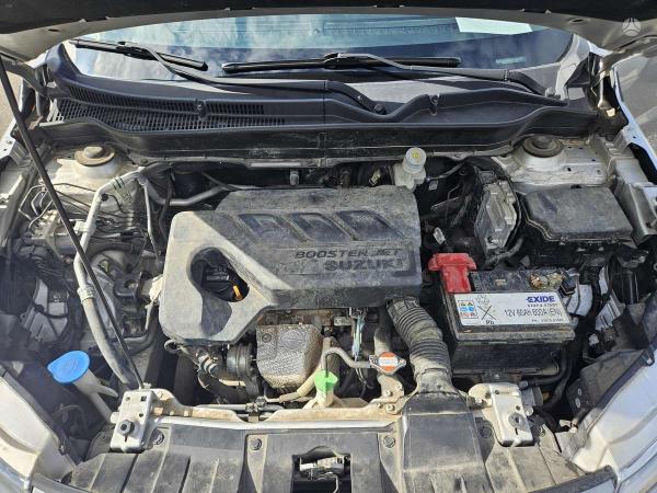 Grey Suzuki Vitara 2019 in Taurage, with an engine capacity of 1.00 L and mileage of 169 thousand km for 4950 €, photo 6 on AUTOMOTO.COM.LV