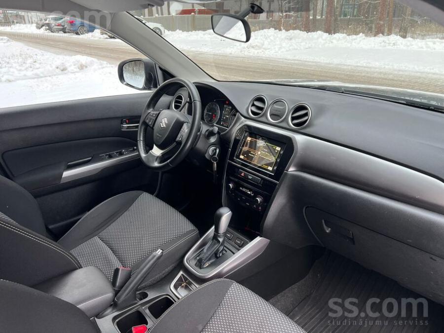 Pelēks Suzuki Vitara 2020 Jūrmala, ar dzinēja tilpumu 1.40 L un nobraukumu 101 tūkst. km par 13550 €, foto 6 vietnē AUTOMOTO.COM.LV
