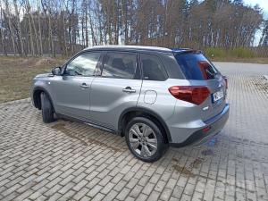 Grey Suzuki Vitara 2020 in Riga, with an engine capacity of 1.40 L and mileage of 58 thousand km for 15300 €, photo 6 on AUTOMOTO.COM.LV