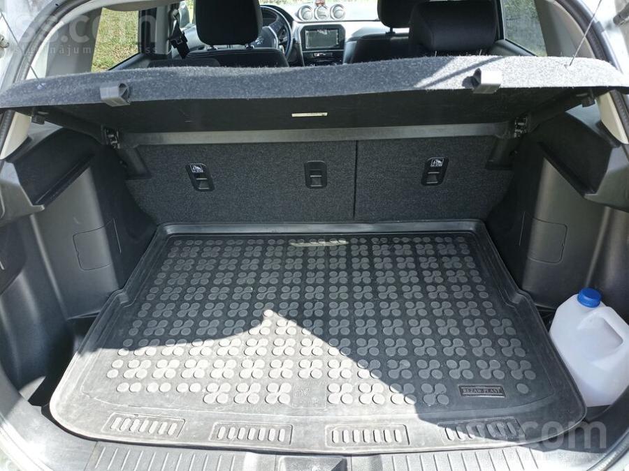 Grey Suzuki Vitara 2020 in Riga, with an engine capacity of 1.40 L and mileage of 58 thousand km for 15300 €, photo 11 on AUTOMOTO.COM.LV