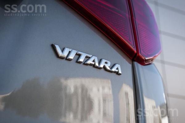 Grey Suzuki Vitara 2020 in Riga, with an engine capacity of 1.40 L and mileage of 38 thousand km for 15950 €, photo 9 on AUTOMOTO.COM.LV