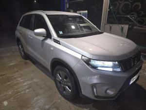 Grey Suzuki Vitara 2021 in Taurage, with an engine capacity of 1.37 L and mileage of 41 thousand km for 14500 €, photo 8 on AUTOMOTO.COM.LV