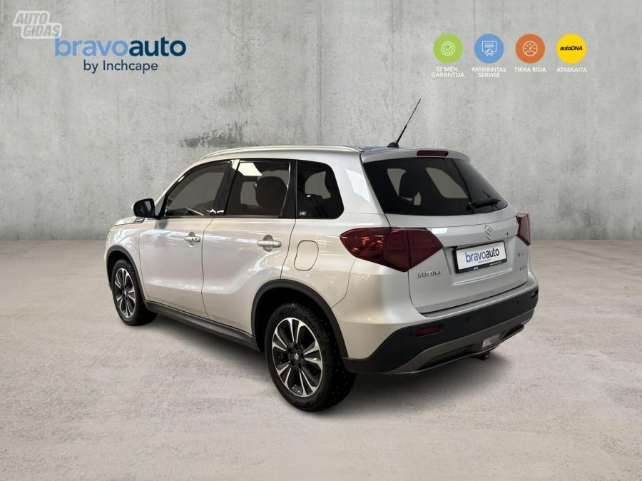 Grey Suzuki Vitara 2021 in Vilnius, with an engine capacity of 1.40 L and mileage of 106 thousand km for 17991 €, photo 3 on AUTOMOTO.COM.LV