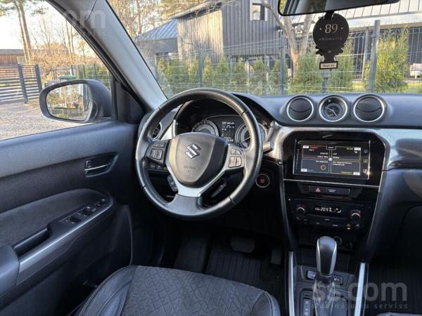 Pelēks Suzuki Vitara 2021 Rīga, ar dzinēja tilpumu 1.40 L un nobraukumu 106 tūkst. km par 14900 €, foto 4 vietnē AUTOMOTO.COM.LV