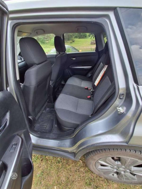 Pelēks Suzuki Vitara 2021 Viļņa, ar dzinēja tilpumu 1.37 L un nobraukumu 156 tūkst. km par 13470 €, foto 8 vietnē AUTOMOTO.COM.LV