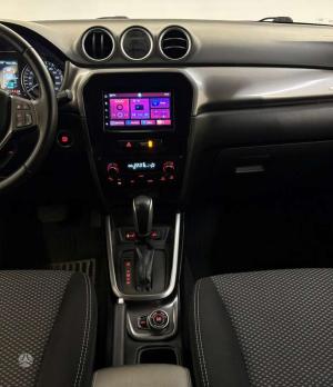 Grey Suzuki Vitara 2021 in Marijampole, with an engine capacity of 1.37 L and mileage of 163 thousand km for 13850 €, photo 20 on AUTOMOTO.COM.LV