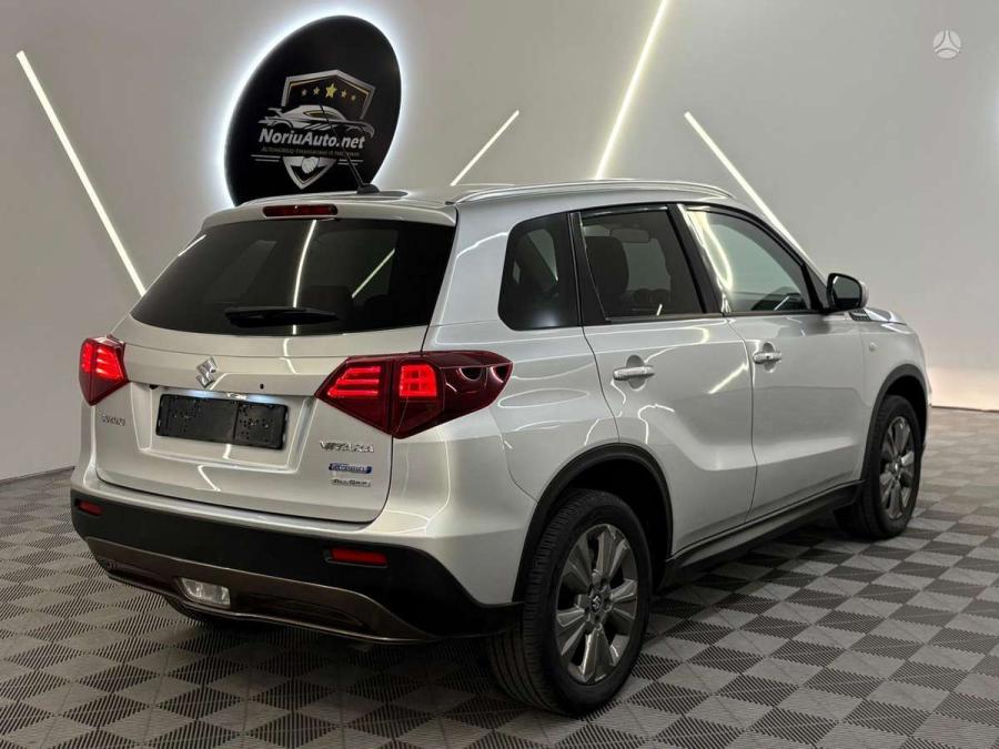Grey Suzuki Vitara 2021 in Marijampole, with an engine capacity of 1.37 L and mileage of 163 thousand km for 13850 €, photo 28 on AUTOMOTO.COM.LV