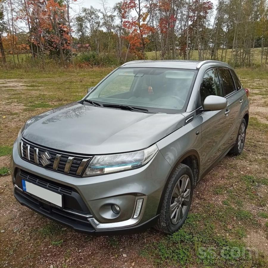 Grey Suzuki Vitara 2021 in Cesis, with an engine capacity of 1.40 L and mileage of 135 thousand km for 14200 €, photo 8 on AUTOMOTO.COM.LV