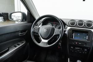 Grey Suzuki Vitara 2021 in Riga, with an engine capacity of 1.40 L and mileage of 77 thousand km for 14850 €, photo 23 on AUTOMOTO.COM.LV