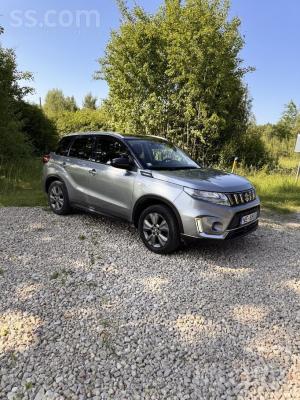 Grey Suzuki Vitara 2022 in Riga, with an engine capacity of 1.40 L and mileage of 73 thousand km for 16000 €, photo 7 on AUTOMOTO.COM.LV