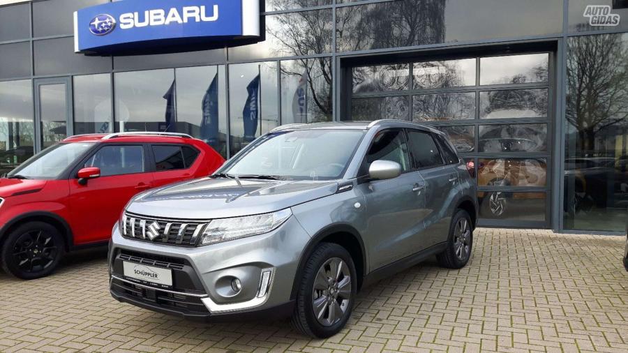 Grey Suzuki Vitara 2022 in Kaunas, with an engine capacity of 1.40 L and mileage of 34 thousand km for 22390 €, photo 1 on AUTOMOTO.COM.LV