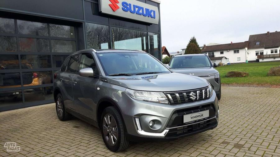 Grey Suzuki Vitara 2022 in Kaunas, with an engine capacity of 1.40 L and mileage of 34 thousand km for 22390 €, photo 2 on AUTOMOTO.COM.LV