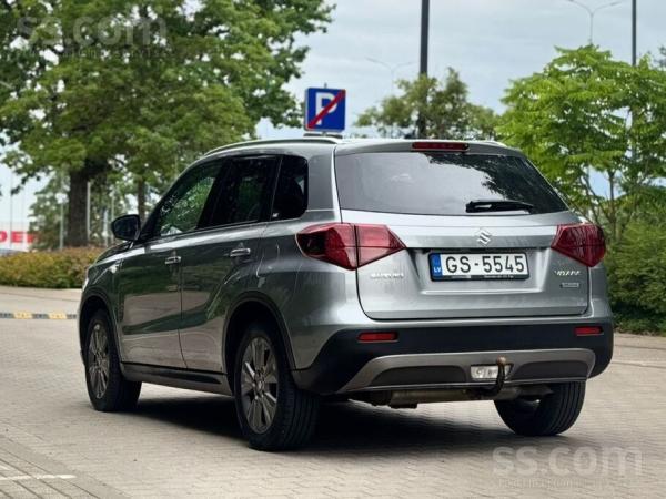 Grey Suzuki Vitara 2022 in Riga, with an engine capacity of 1.40 L and mileage of 75 thousand km for 16690 €, photo 5 on AUTOMOTO.COM.LV