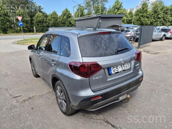 Grey Suzuki Vitara 2022 in Riga, with an engine capacity of 1.40 L and mileage of 75 thousand km for 16190 €, photo 8 on AUTOMOTO.COM.LV
