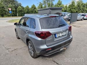 Grey Suzuki Vitara 2022 in Riga, with an engine capacity of 1.40 L and mileage of 75 thousand km for 16190 €, photo 9 on AUTOMOTO.COM.LV