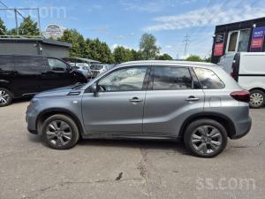 Grey Suzuki Vitara 2022 in Riga, with an engine capacity of 1.40 L and mileage of 75 thousand km for 16190 €, photo 10 on AUTOMOTO.COM.LV