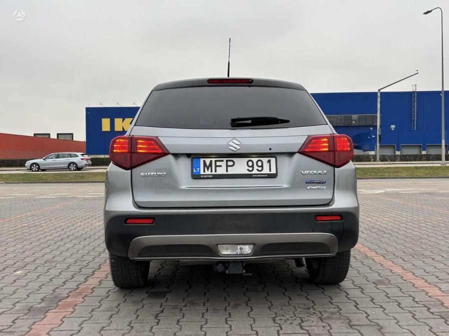 Pelēks Suzuki Vitara 2022 Viļņa, ar dzinēja tilpumu 1.46 L un nobraukumu 66 tūkst. km par 15999 €, foto 5 vietnē AUTOMOTO.COM.LV