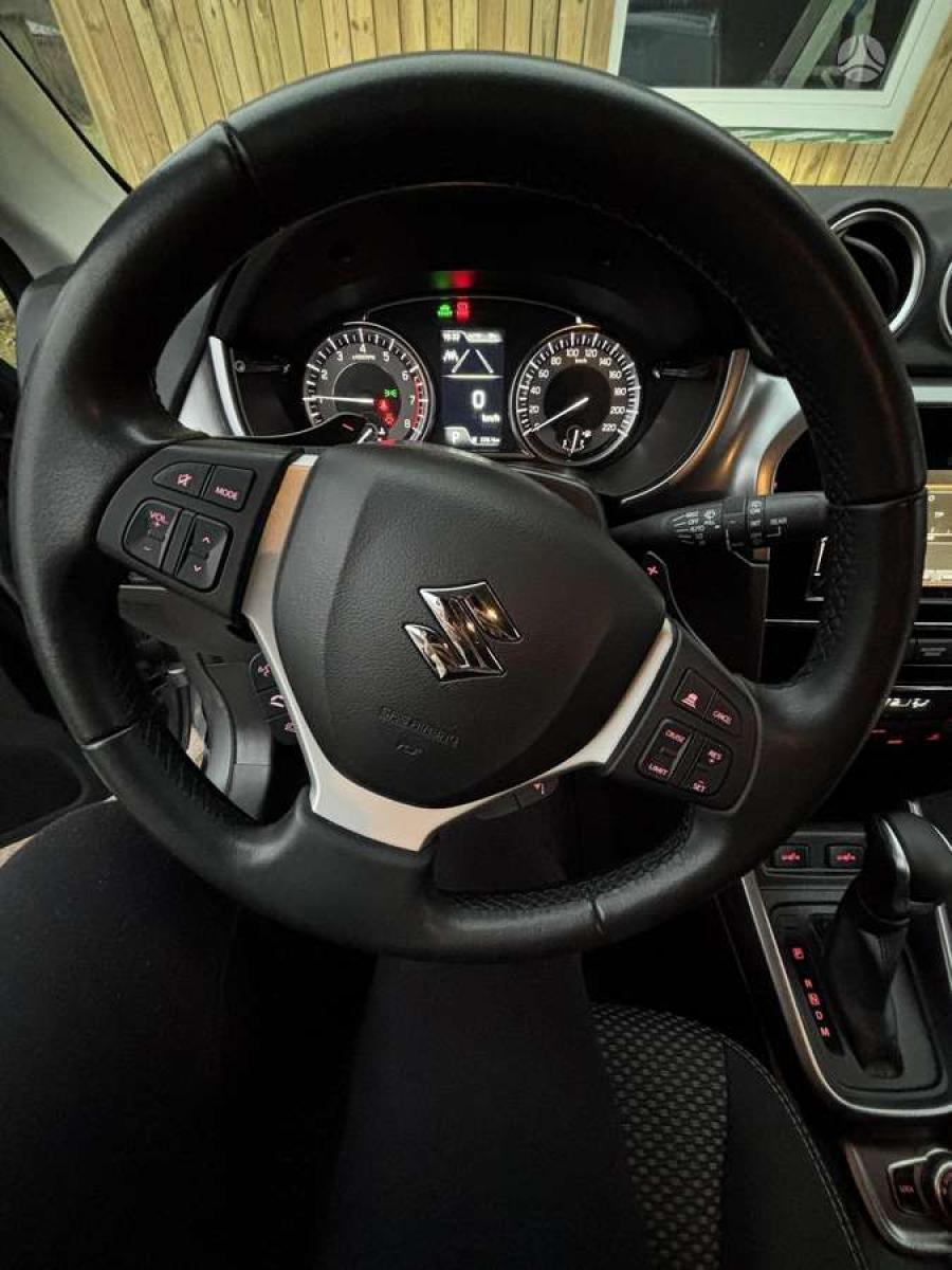 Pelēks Suzuki Vitara 2022 Viļņa, ar dzinēja tilpumu 1.46 L un nobraukumu 66 tūkst. km par 15999 €, foto 9 vietnē AUTOMOTO.COM.LV
