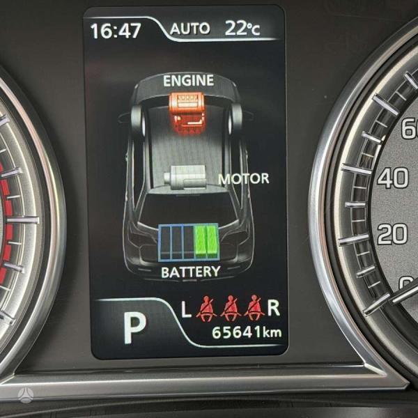 Grey Suzuki Vitara 2022 in Vilnius, with an engine capacity of 1.46 L and mileage of 66 thousand km for 15999 €, photo 10 on AUTOMOTO.COM.LV