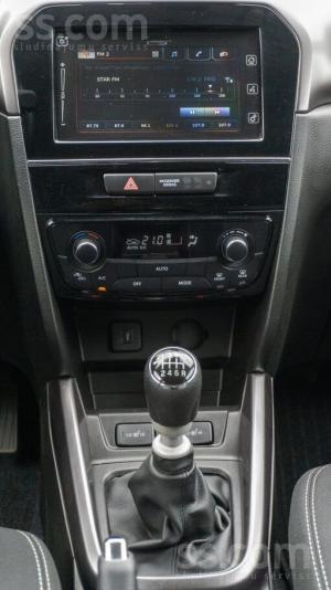 Pelēks Suzuki Vitara 2022 Rīga, ar dzinēja tilpumu 1.40 L un nobraukumu 75 tūkst. km par 14790 €, foto 13 vietnē AUTOMOTO.COM.LV